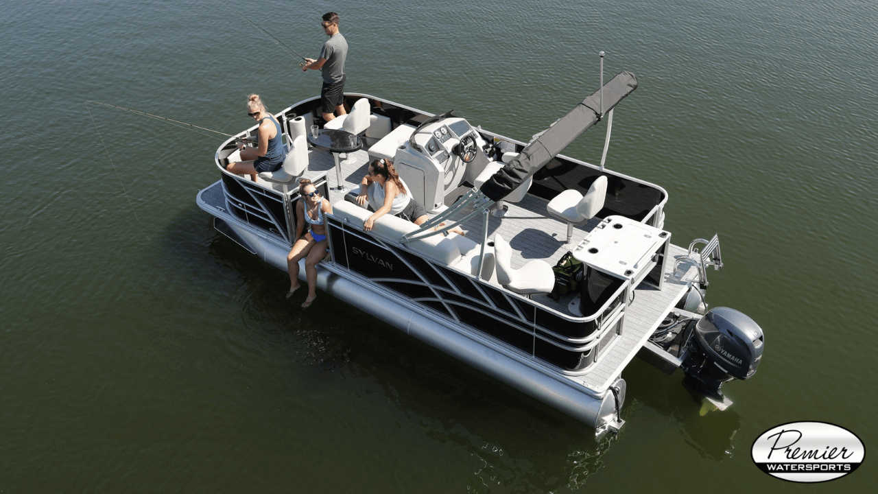 A Guide on Choosing the Right Type of Pontoon Boat